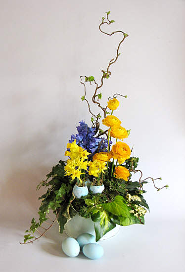 New Garden Club Journal: Easter Floral Designs for home or altar