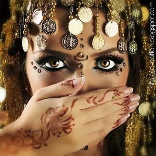 Le Henné Marocain sur les Mains et les Pieds | LE CAFTAN