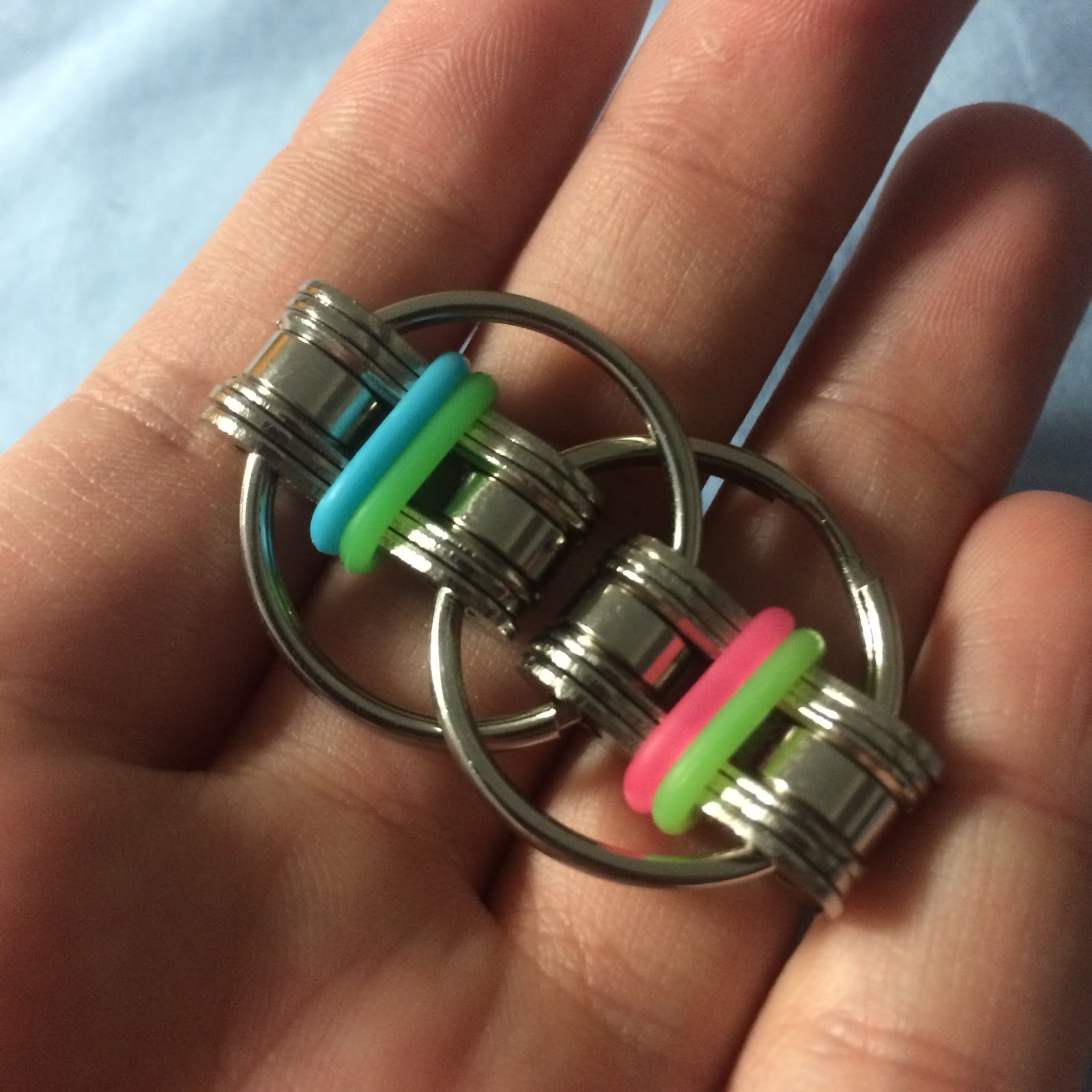 knifegirlAlly: My First Fidget Thing