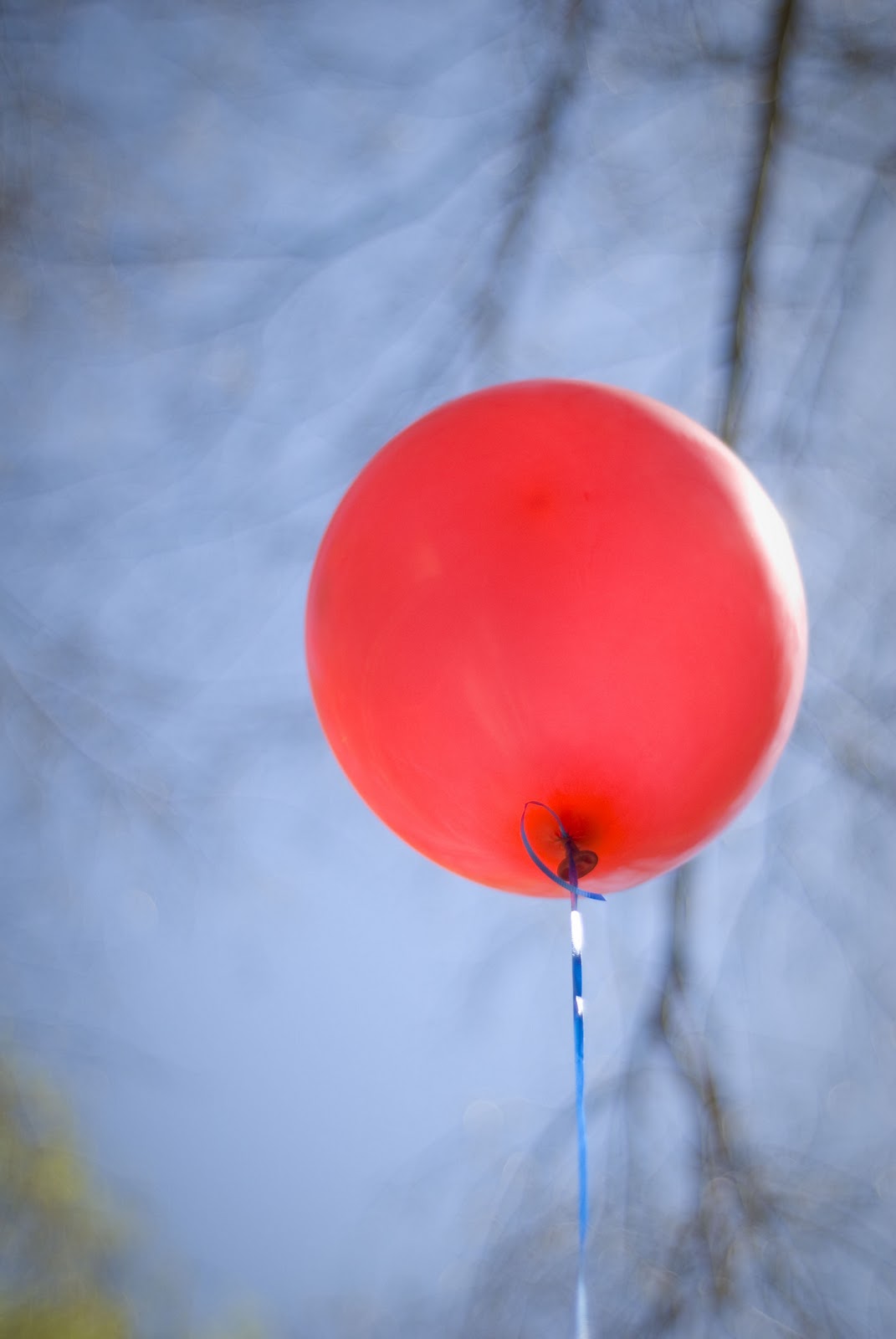 Life is ART too.: Red Balloon