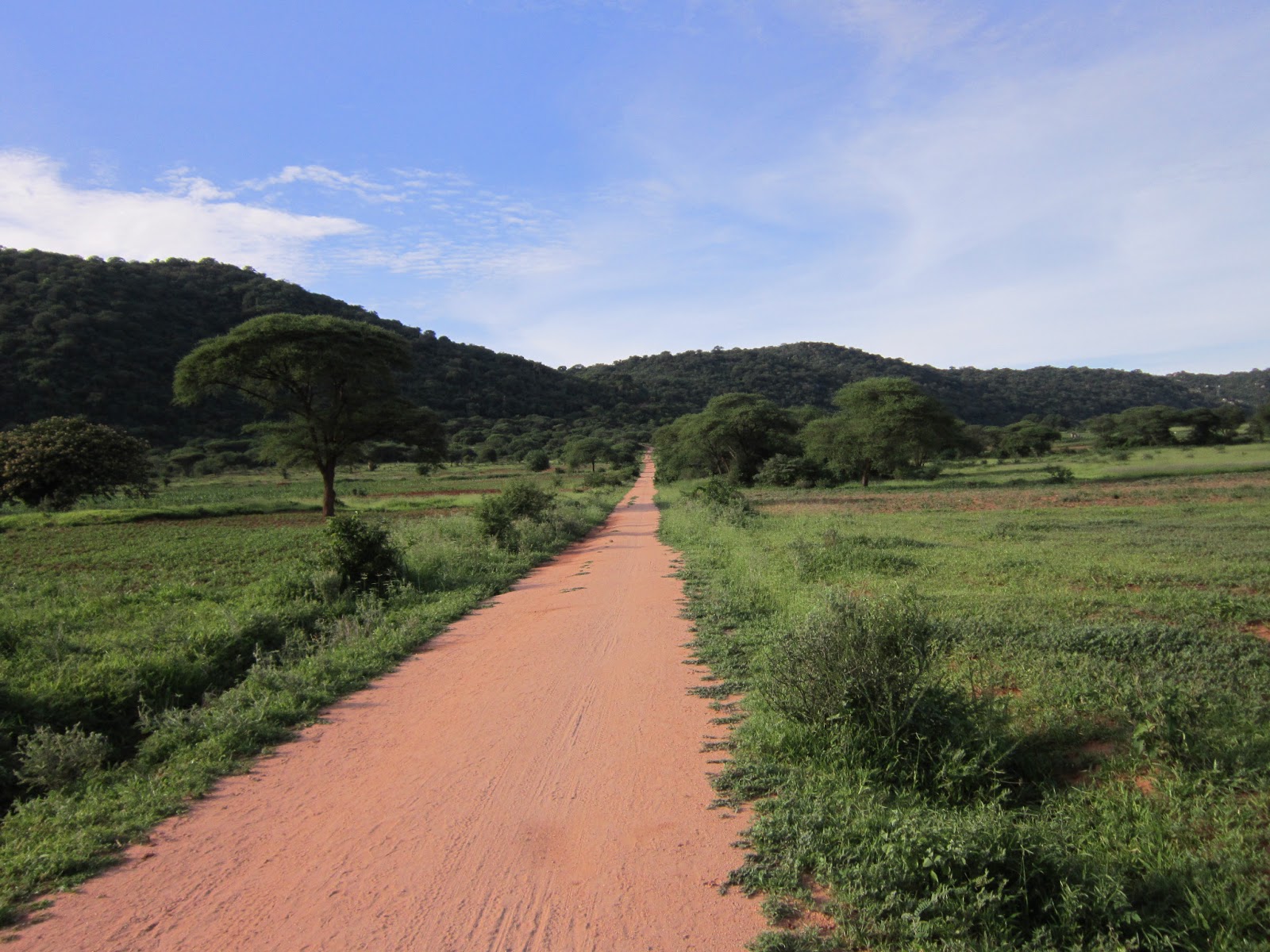 KAZI YAKO NI JINA LAKO: KIJIJINI KWETU KATIKA BONDE LA UFA LA ...