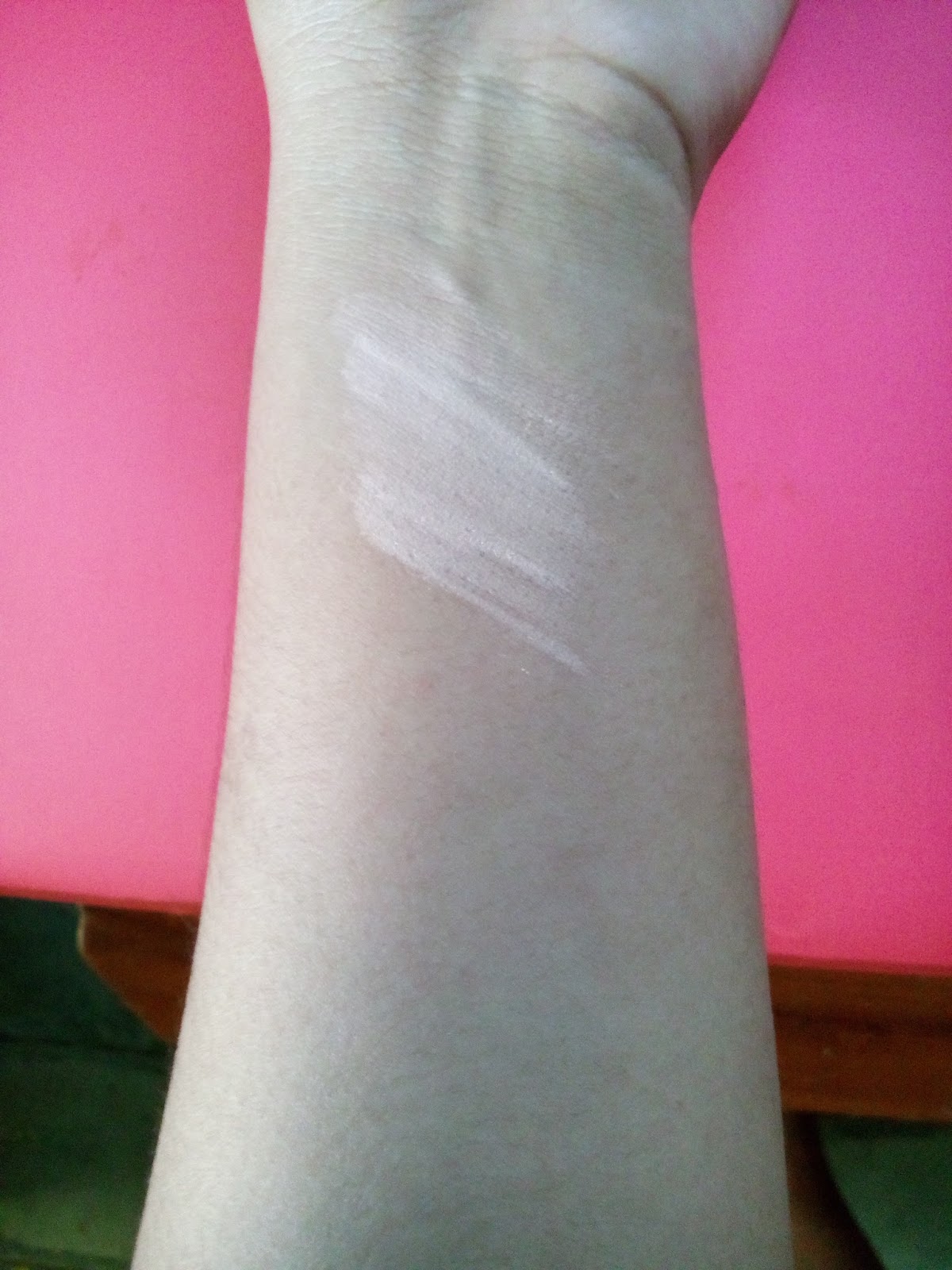 REVIEW : WARDAH Everyday Luminous Face Powder shade 02 Beige