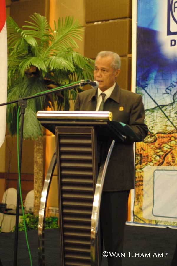 GLUCK PICTURA: Asosiasi Pengusaha Indonesia (APINDO)