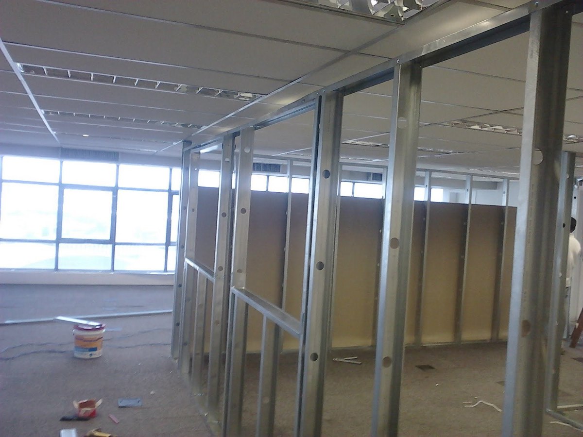 Rebaixamento e Parede Drywall: Dryawall e instalação elétrica