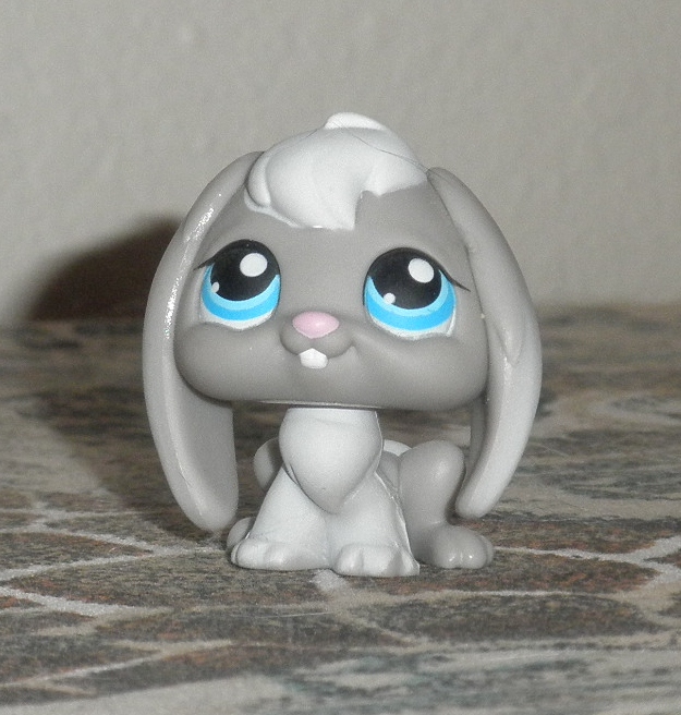 Collectomania: LPS Rabbits