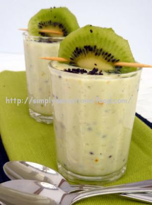 Yoghurt Mint chocolate pots | simply.food