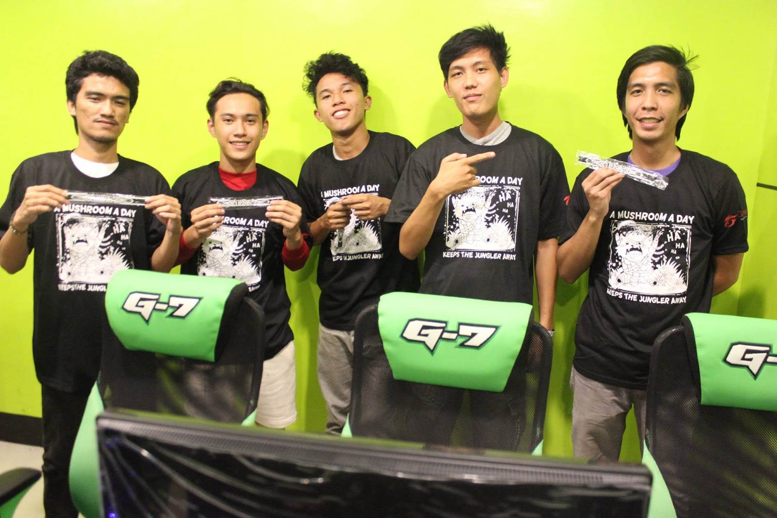 G-7 CyberCafe Cebu: The G-7 Series: A Year-Ender Report: League of ...