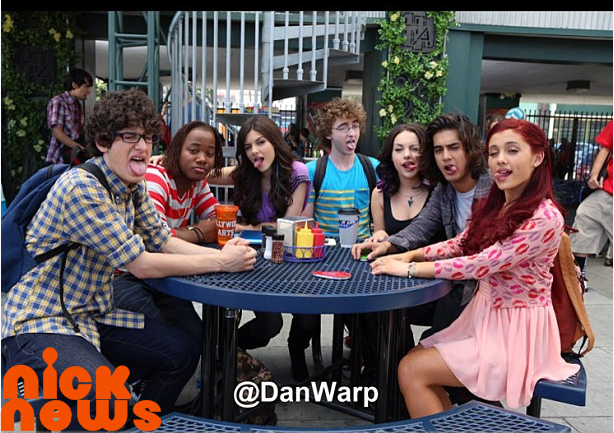 Novo episódio de Victorious "The Slap Fight" | NickNews