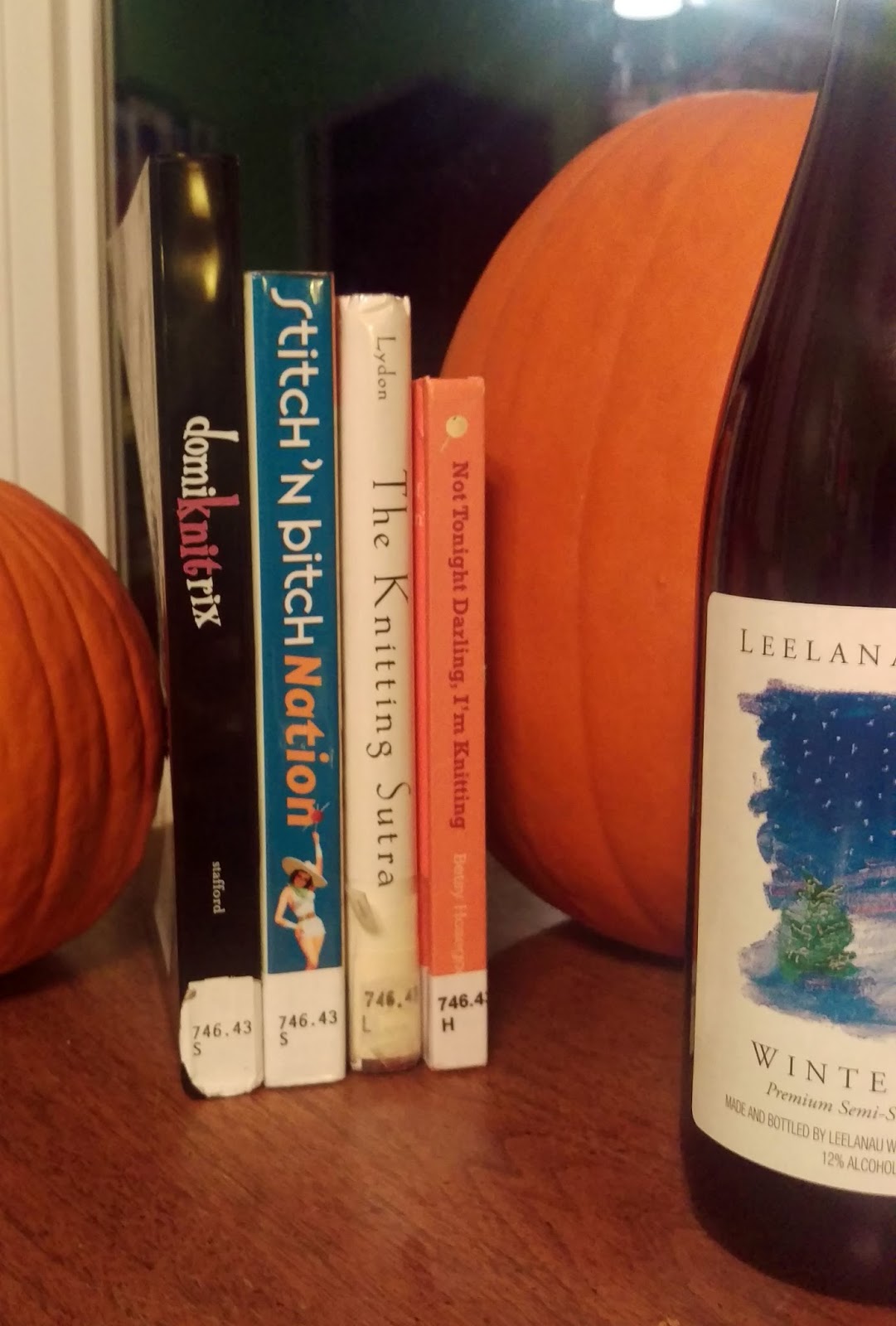 Quixotic Magpie: Stitch and Bitch Recap