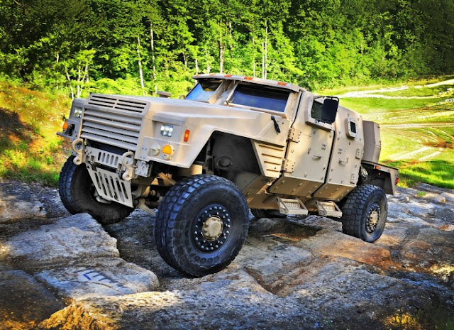 ΜΙΛΑΜΕ ΓΙΑ... ΚΤΗΝΟΣ: ΑΥΤΟ ΕΙΝΑΙ ΤΟ ΝΕΟ ΘΩΡΑΚΙΣΜΕΝΟ ΤΗΣ LOCKHEED MARTIN ...