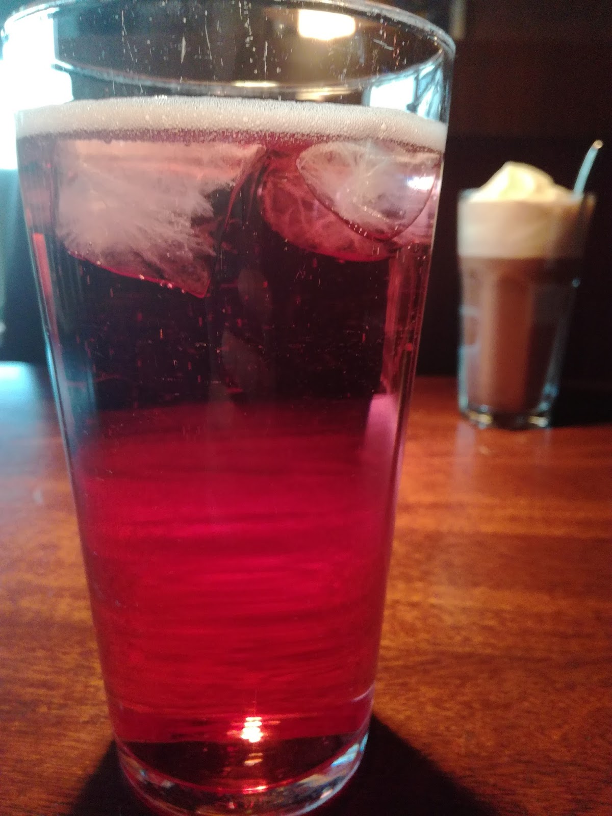 Projektina elämäni: Muumit lasissa