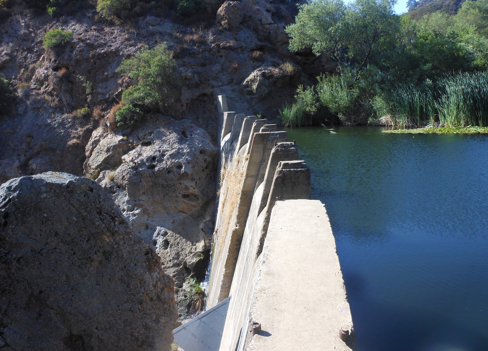 1000 Hikes in 1000 Days: Day 632 - 633: Century Lake Dam - Malibu Creek ...