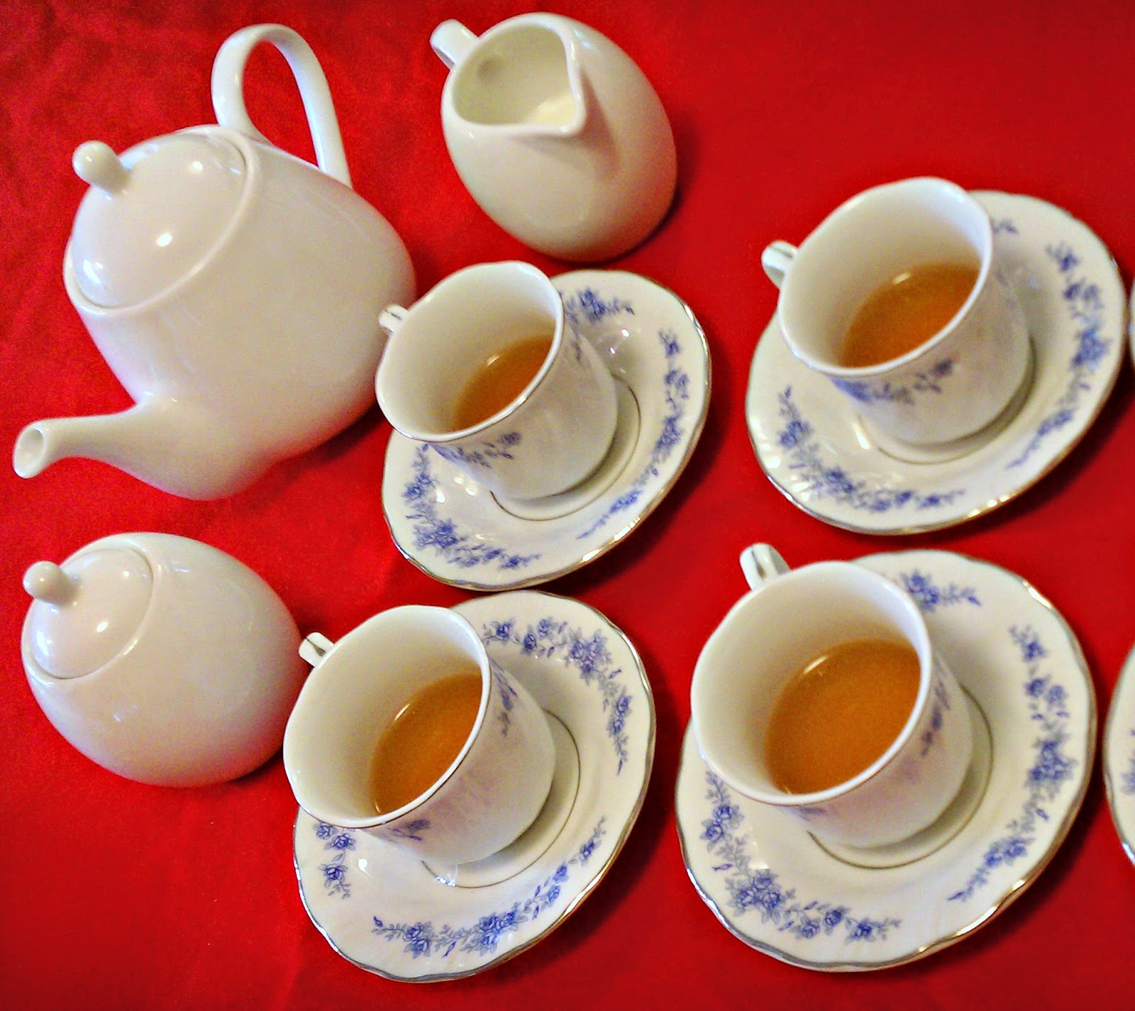 Finding BonggaMom: How to host the perfect tea party