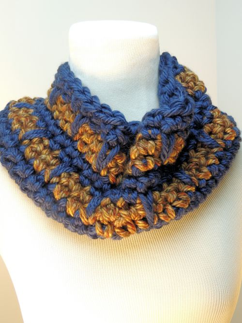Fiber Flux: Chunky Cowls! 25 Free Crochet Patterns...