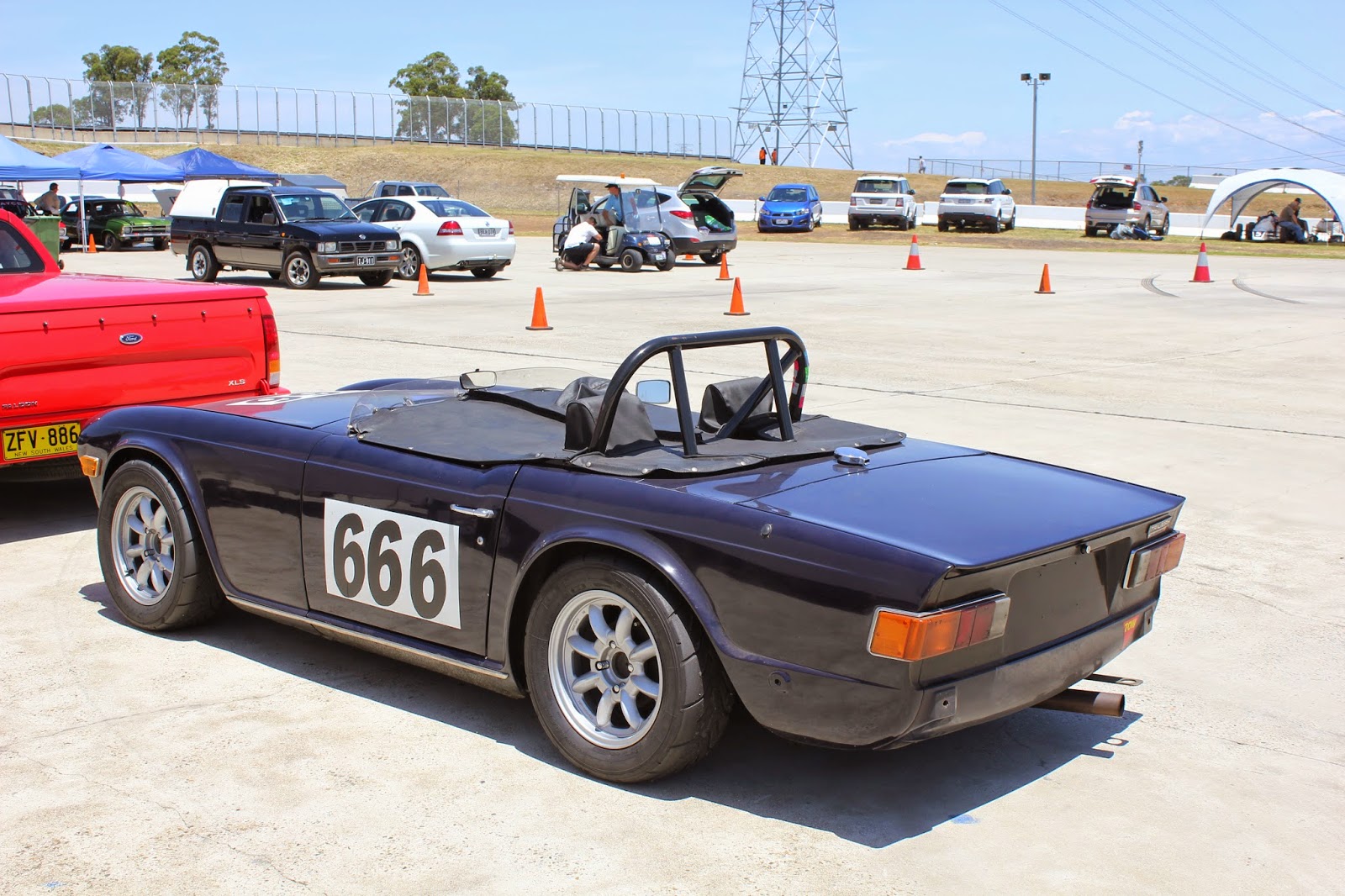Aussie Old Parked Cars: 1972 Triumph TR6 Race Car