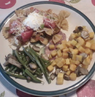 LIVE...LAUGH...LOVE...=): The Yellow Bows of Texas-Looneyspoons cookbook