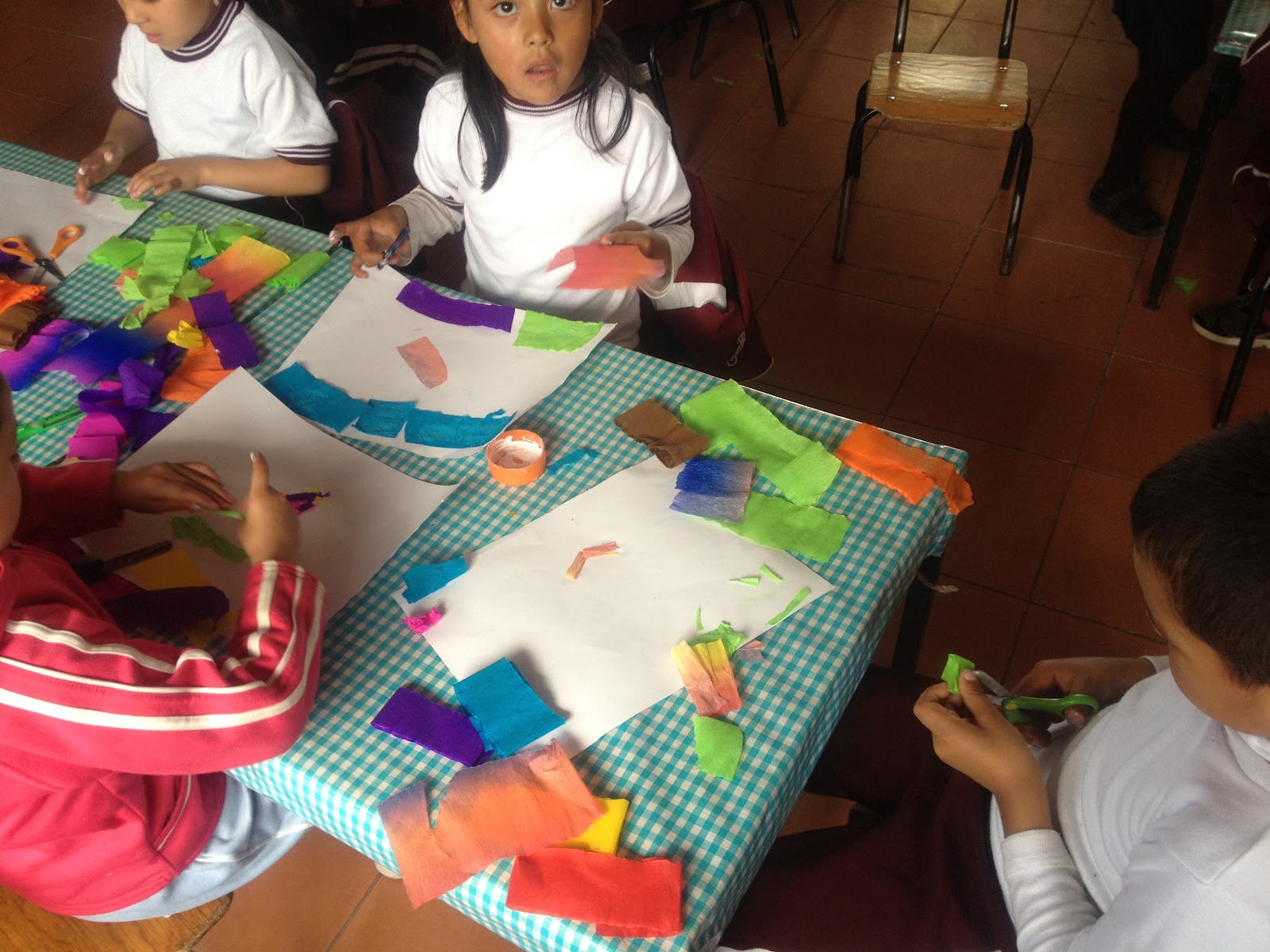 MUNDO PREESCOLAR: EXPRESION ARTÍSTICA