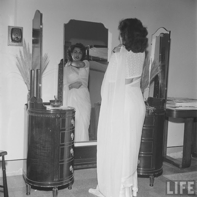 Sensuous Photographs of Hindi Movie Star Begum Para by Life Magazine ...
