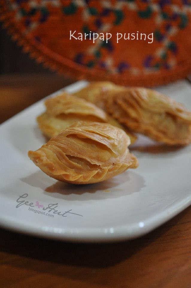 GeeHut: Karipap pusing