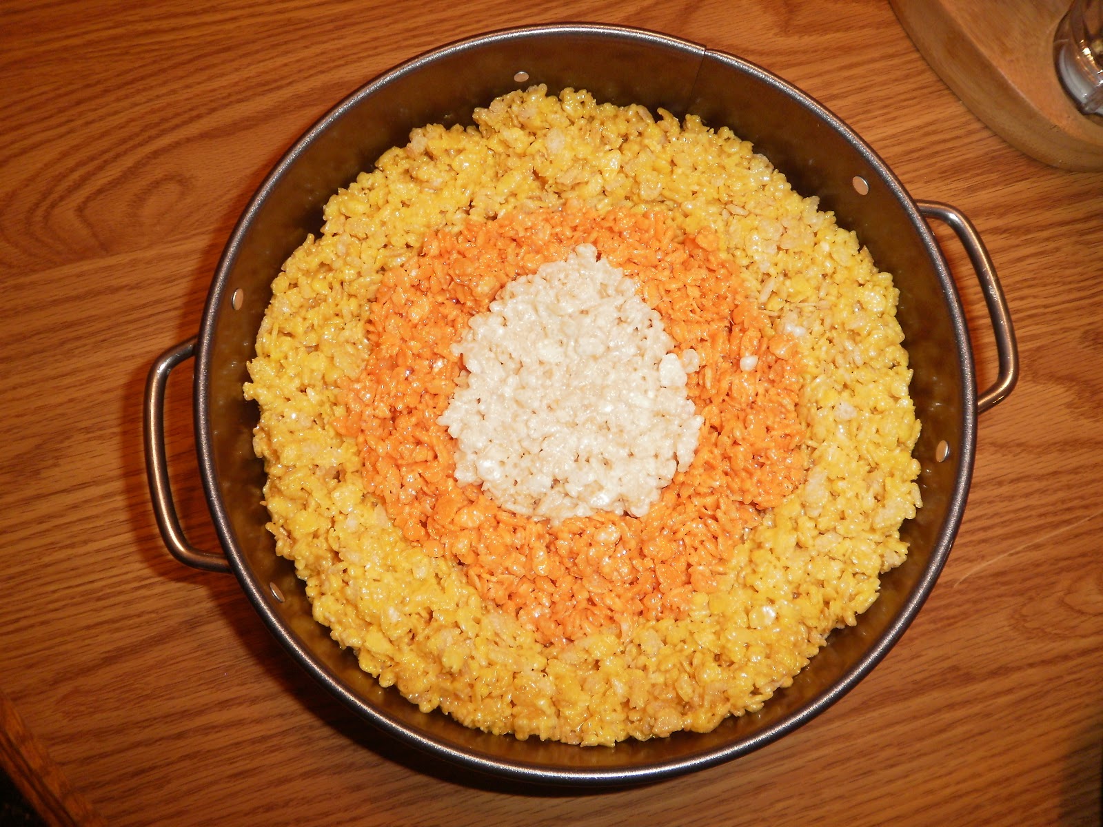 cookingwithkcnancy: 'Krispie' Candy Corn & Mummies for Halloween Treats!