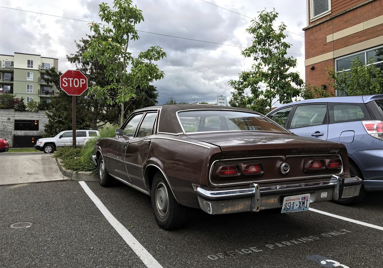 Seattle's Classics: 1976 Mercury Comet Sedan