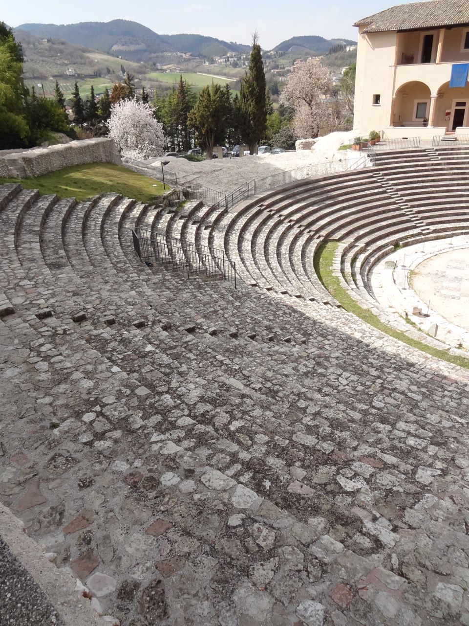 Scrumpdillyicious: Spoleto: Ancient Spoletium on the Via Flamina