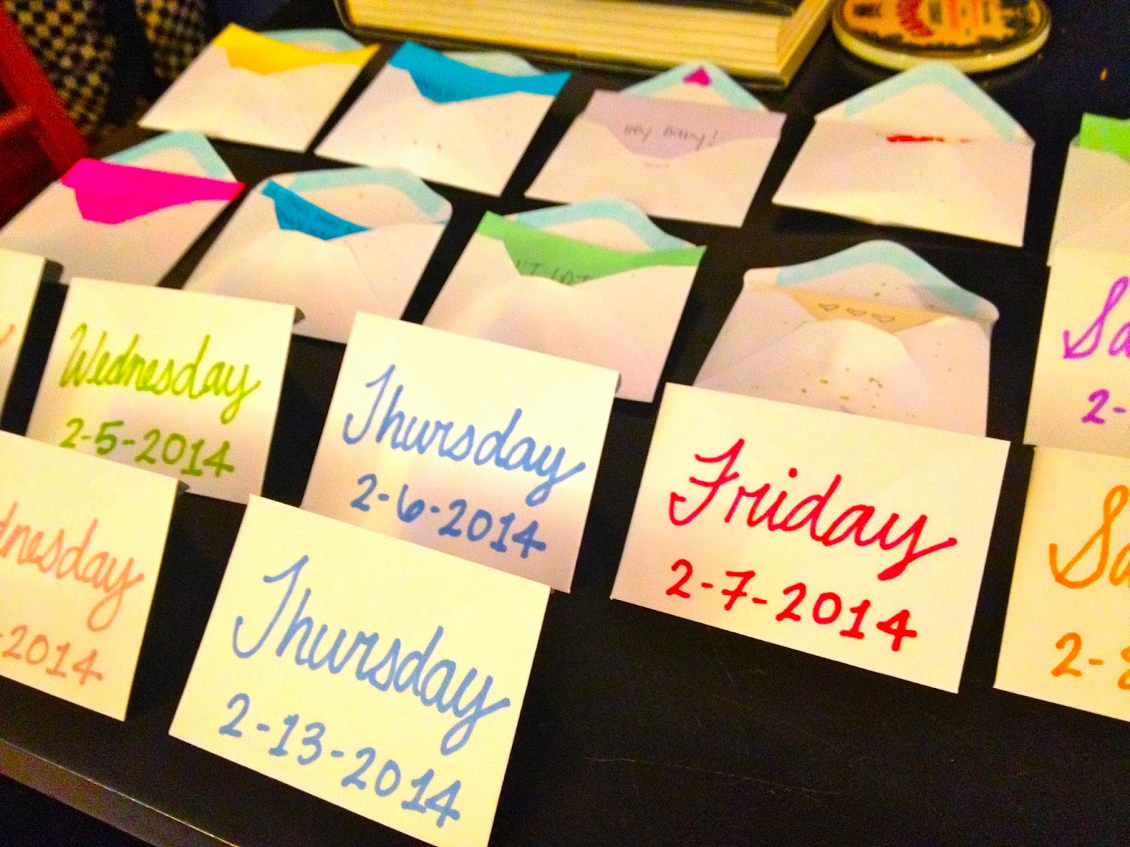 Feed Living Happy: DIY: One-A-Day Love Notes