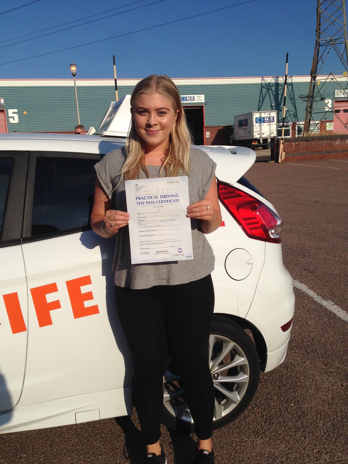 STREETLIFE DRIVING SCHOOL RECENT PASSES WELL DONE: EMILY SAMS 1st time pass