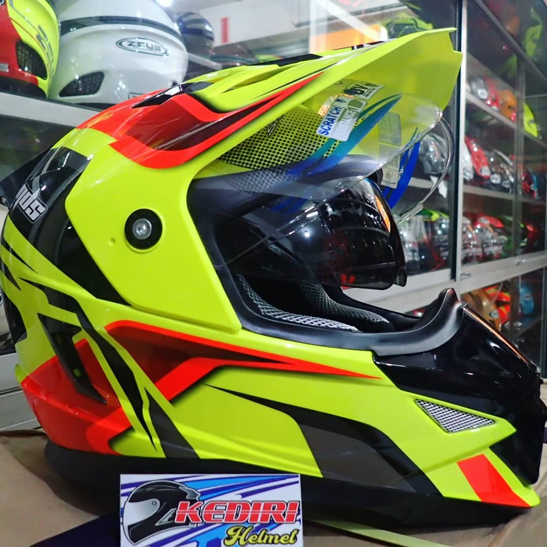 Spesifikasi dan Harga Helm MDS Super Pro (Supermoto) Terbaru