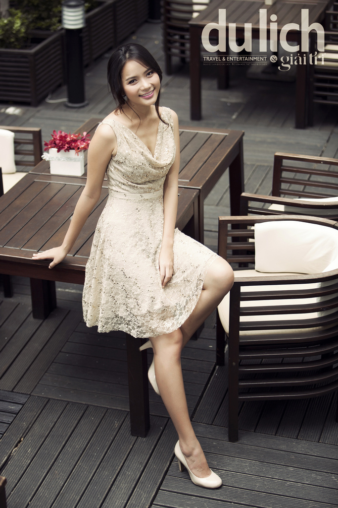 Phan Như Thảo - 📖