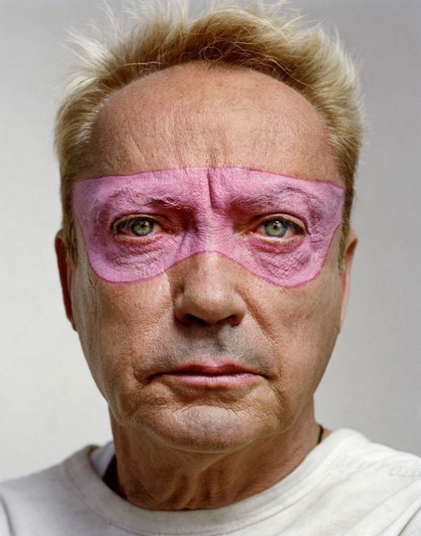 Humorous and Unusual Celebrities Portraits By Photographer Martin Schoeller