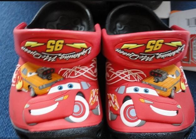 LaLa Shop Online: CROCS MCQUEEN DRAG RACING (Black/Red)