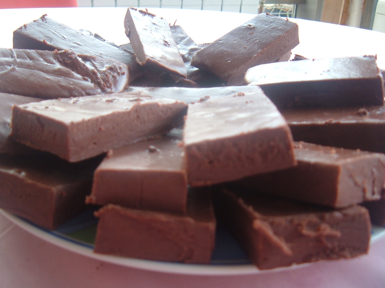 The House with Three Girls: Baton de ciocolata /Homemade Chocolate Fudge