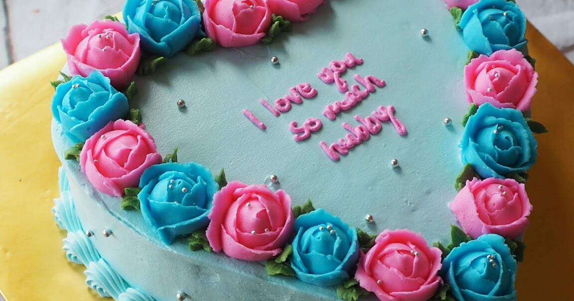 Izah Muffin Lover: Kek bentuk love - ampang