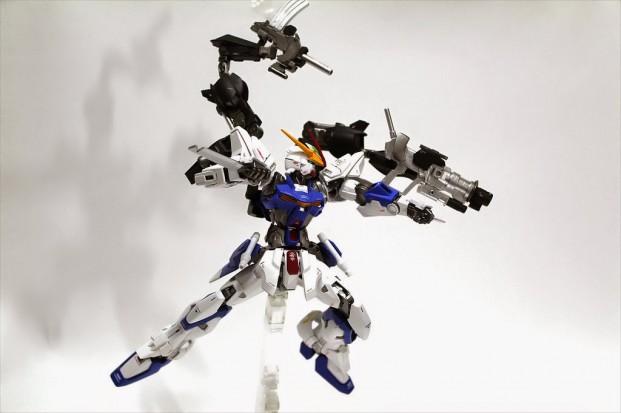 Custom Build: 1/100 Gundam Astray Out Frame D