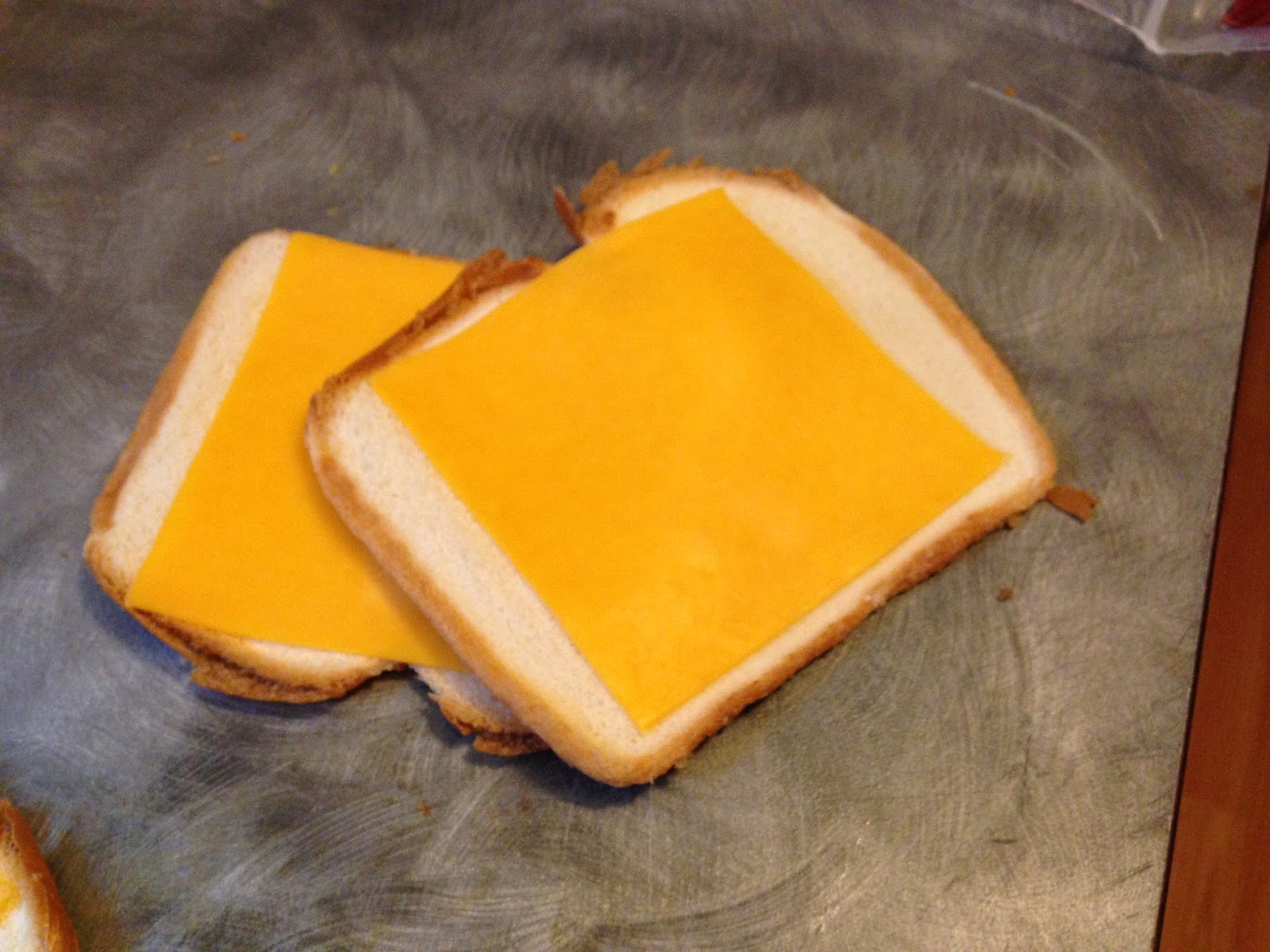 Mom, Wife, EMT, Me: Grilled Cheese Rolls