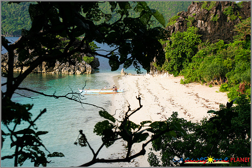 AWESOME WORLD EVER: Matukad Island - Caramoan - Camarines Sur - Philippines