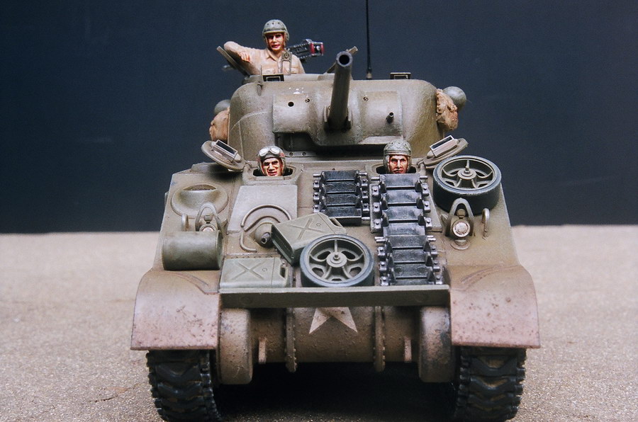 Model 12: M4 Sherman (Early Production)