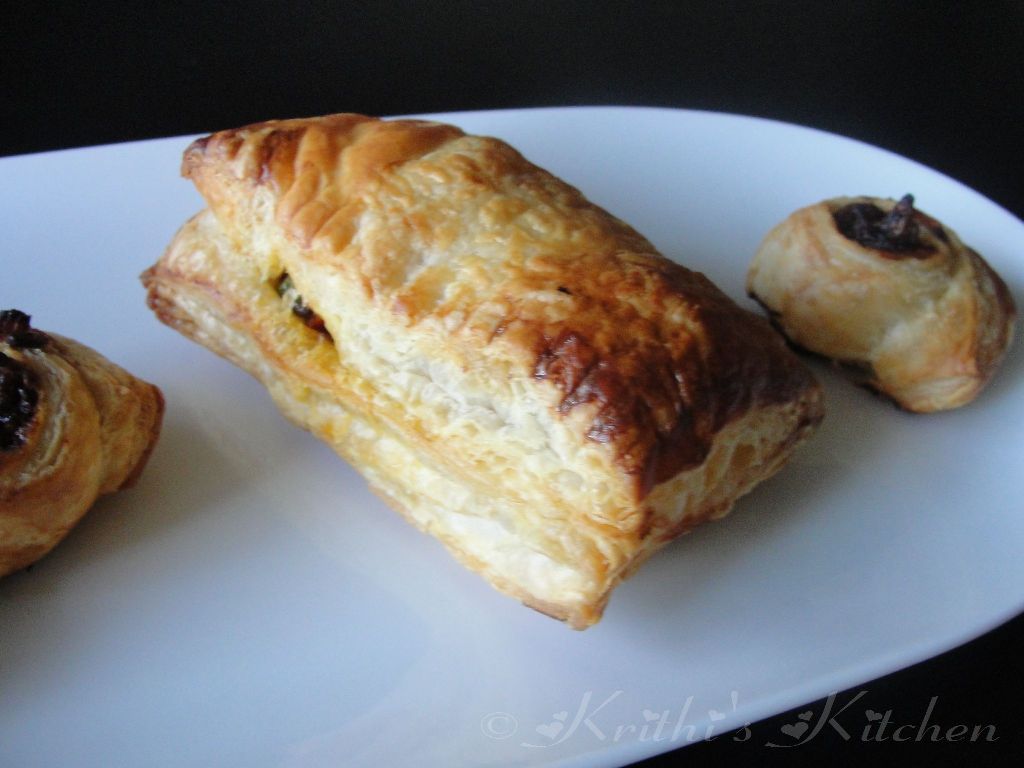 Krithi's Kitchen: Vegetable Puffs & Egg Puffs
