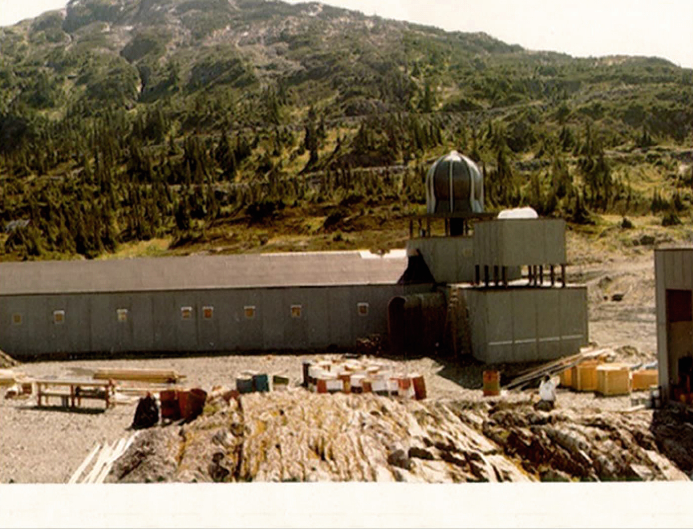 Movie Memorabilia Emporium: The Thing - Location scout and set construction