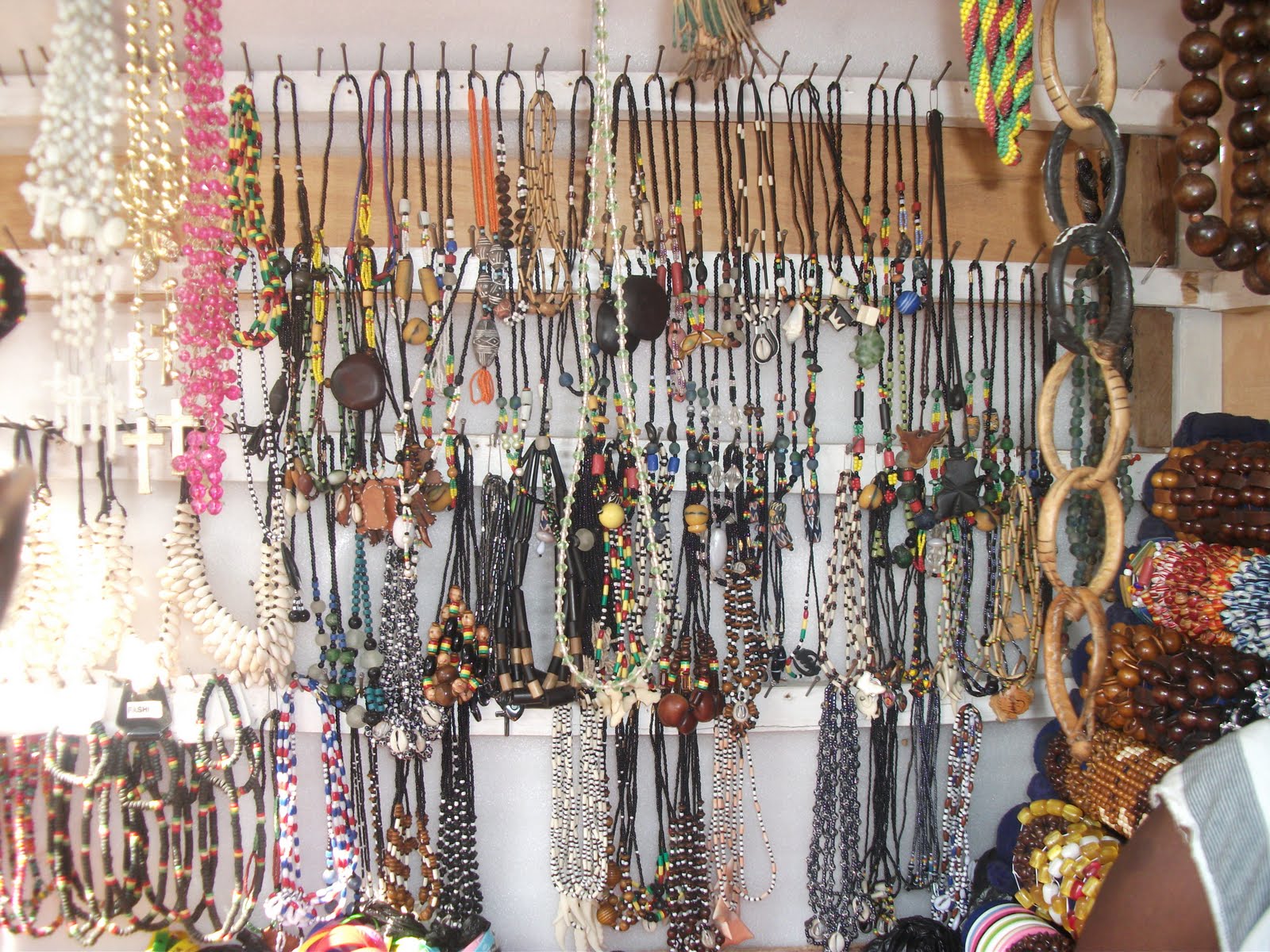 ofo's sisterlocks: Ghana pics-jewelry stall