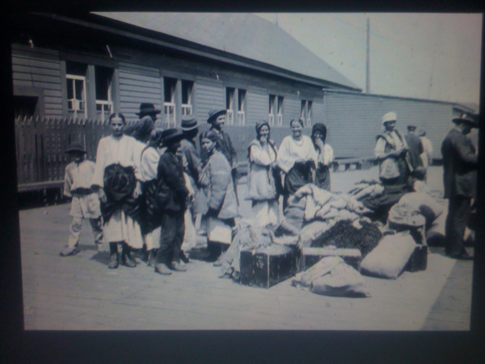 THE BLACK SOCIAL HISTORY:: BLACK SOCIAL HISTORY : THE FIRST BLACK ...