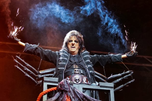 Pastor Josué Santo : KISS, MARYLIN MANSON,SLIPKNOT,ALICE COOPER,ETC ...