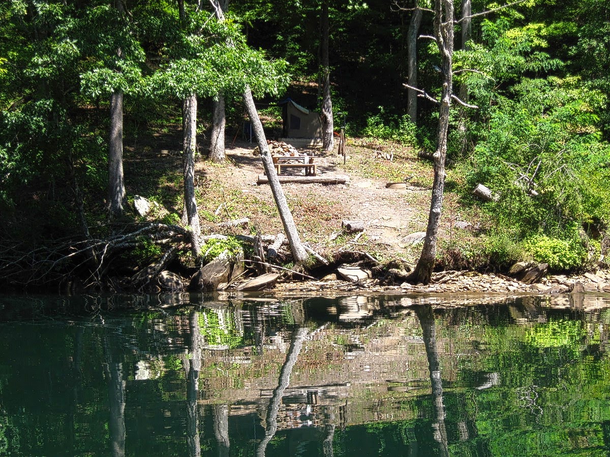 Gary's Outdoor Wanderings2: CALDERWOOD LAKE CAMPING with an irritating ...
