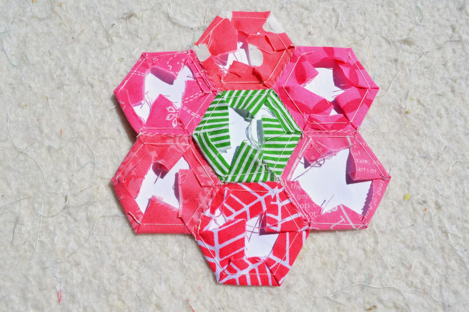 The Quilt Barn Hexagon Flower Quilt Tutorial