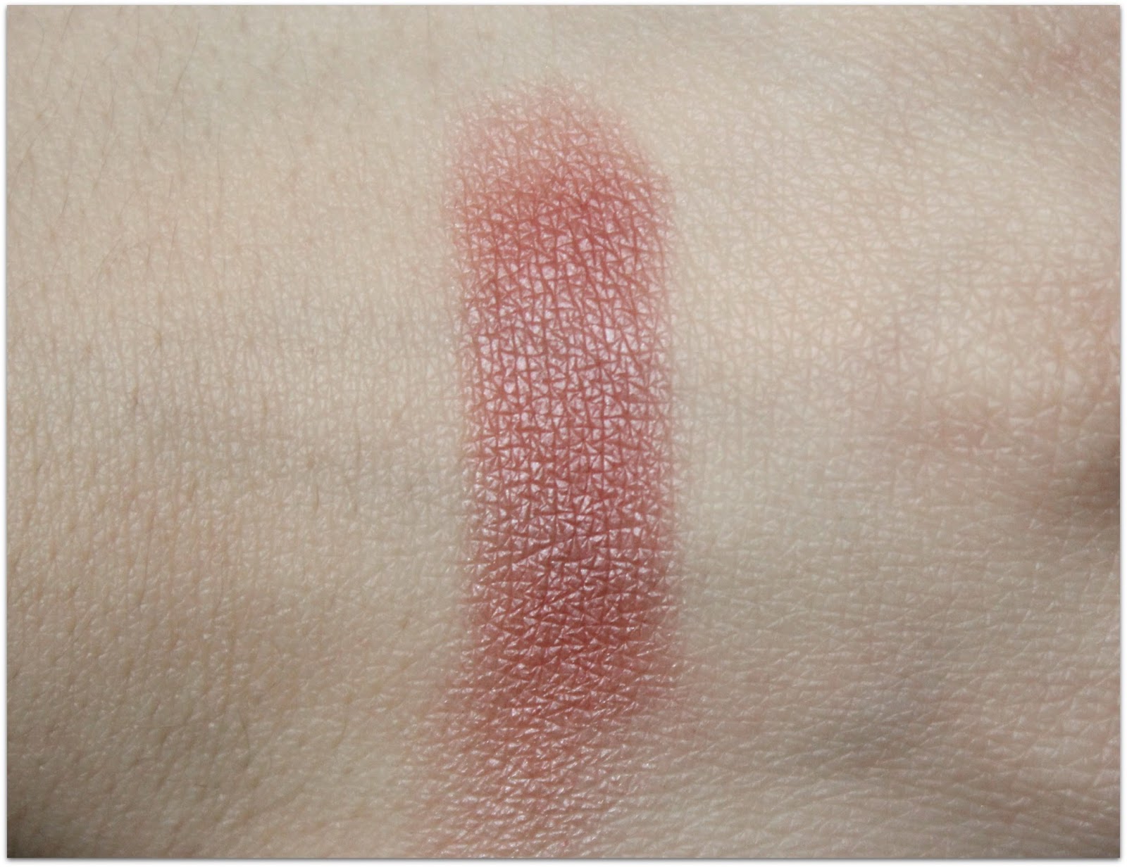 Review: Lily Lolo Pressed Mineral Blush in "Coming Up Roses"