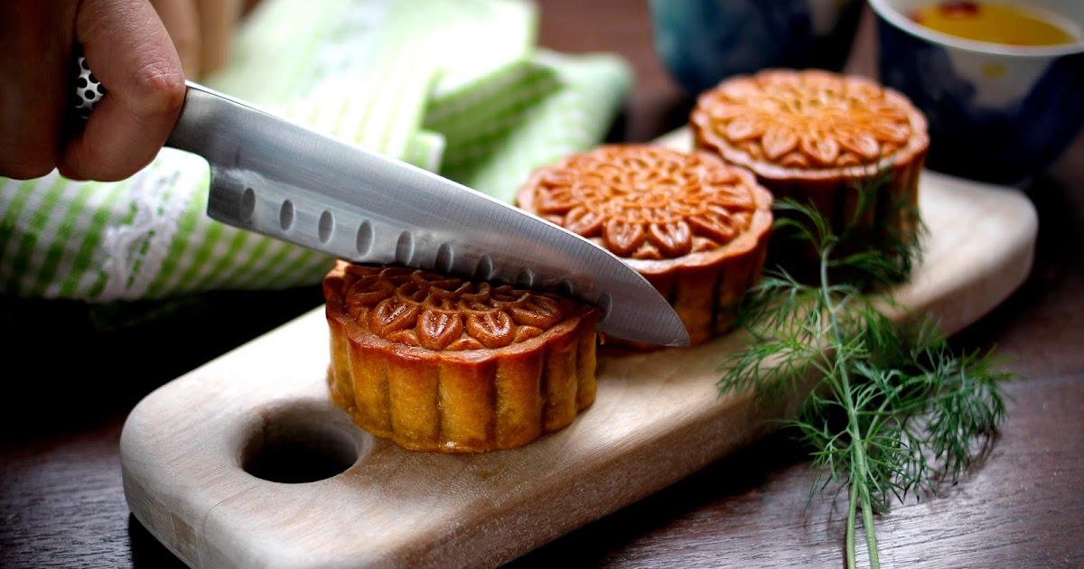 In Cookie Haven: Homemade Traditional Mooncakes