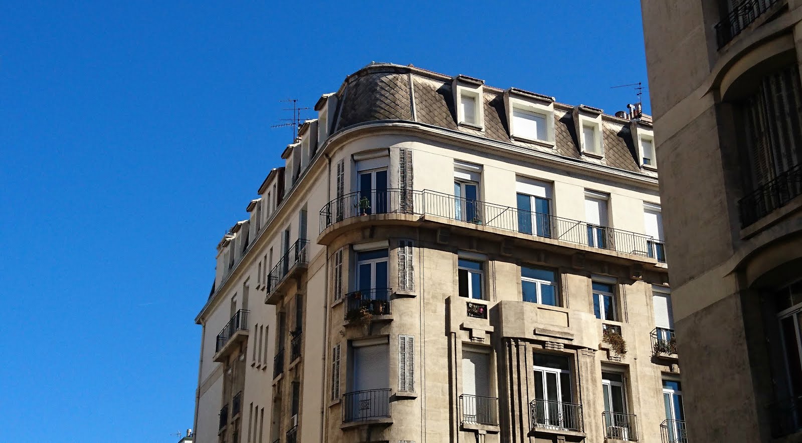 L'architecture Art Déco à Marseille: Rue Paradis