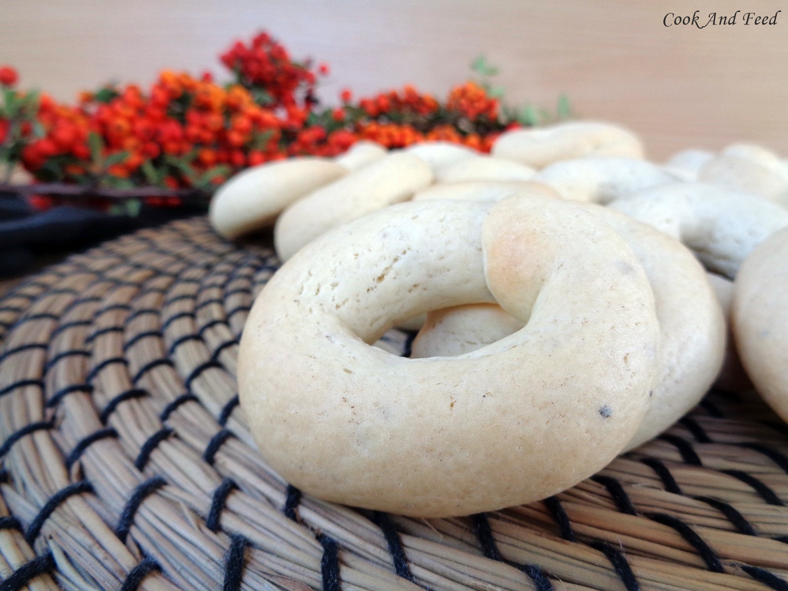 Κουλουράκια Ούζου Με Μπαχαρικά/ Spiced Ouzo Cookies | Cook And Feed