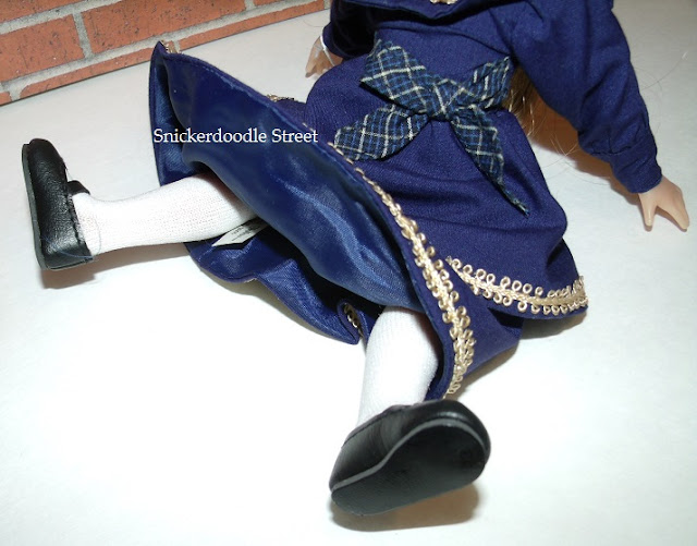 SNICKERDOODLE STREET: *REVIEW* Suzannah Dream Doll - Ginger Brook Hollow